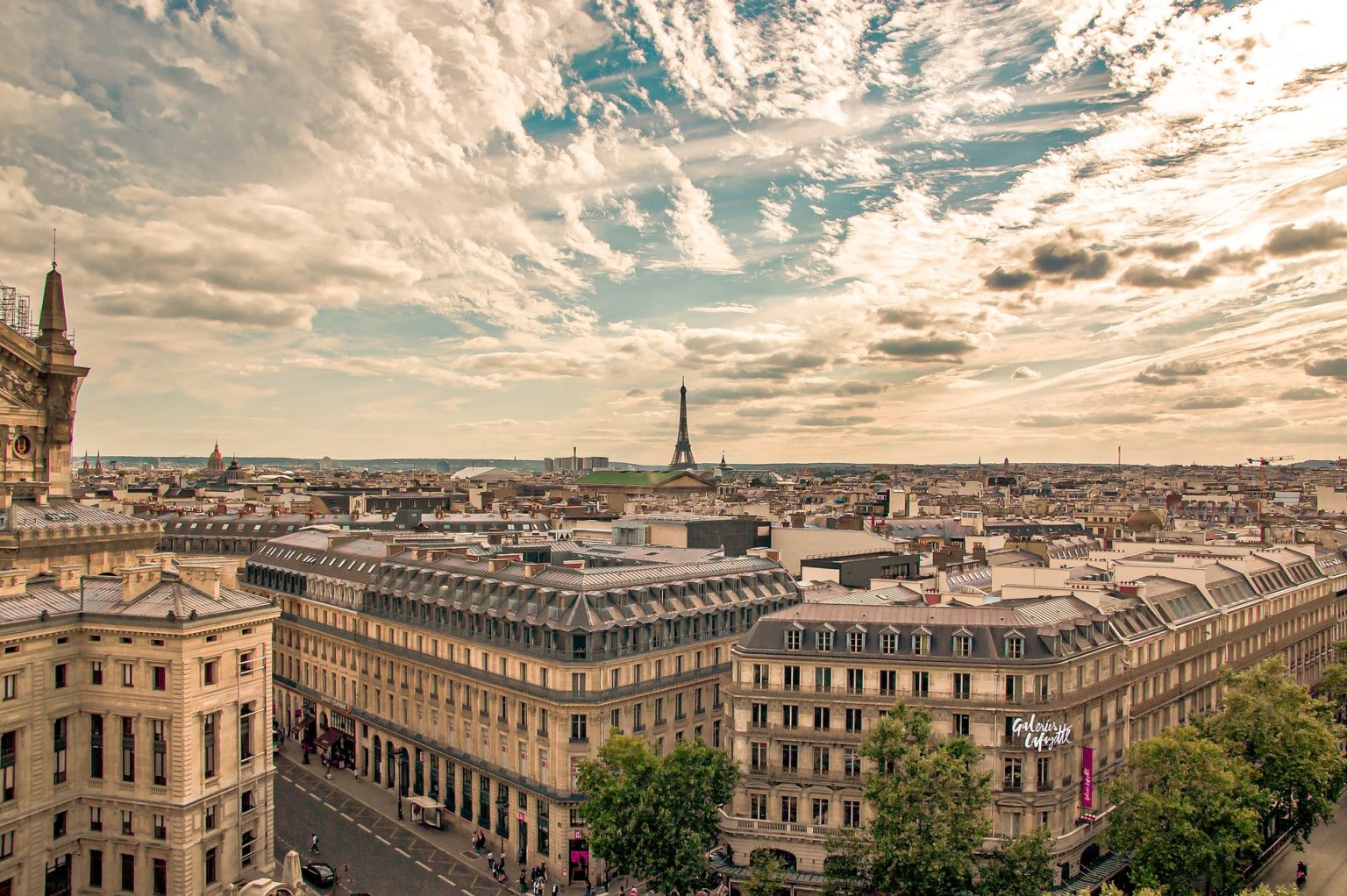 Car Rental Insurance In France- A Complete Guide - Rentalmoose